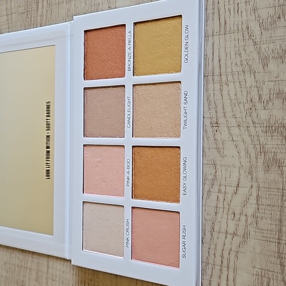 Scott Barns | Makeup | Scott Barns Glowy And Showy Illuminator Palette ...